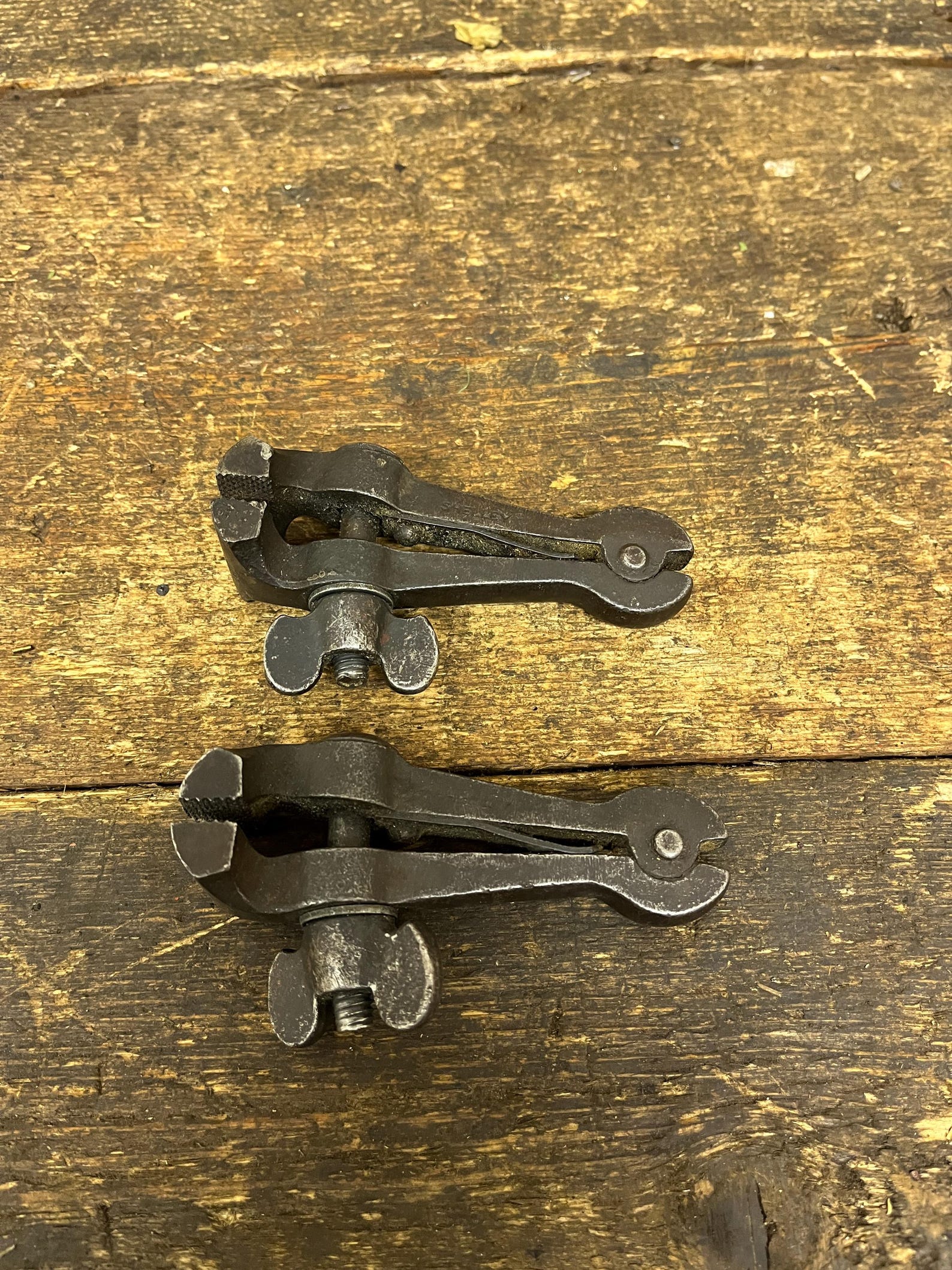 X2 Ww2/military Era Collectors Hand Vice/clamp Arrow Stamp 952 Shelley ...