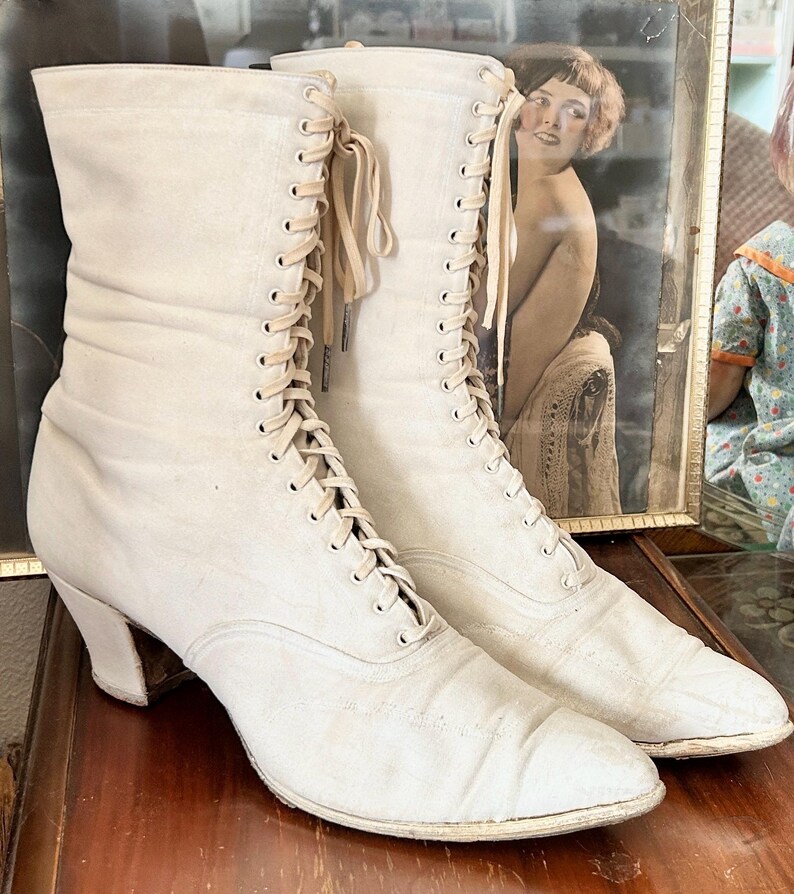 Antique Early 1900s Victorian White Womens Lace up Heeled Boots JC ...