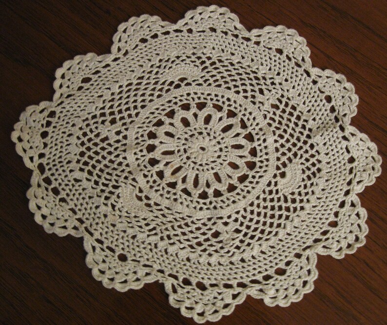 DOILY Vintage 1950s Hand Crochet Home Decor Accessories - Etsy