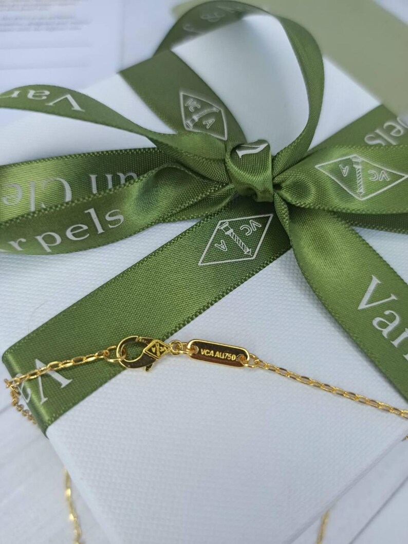 Van Cleef & Arpels 18k Gold Curb Chain Pendant Classy Necklace - Etsy