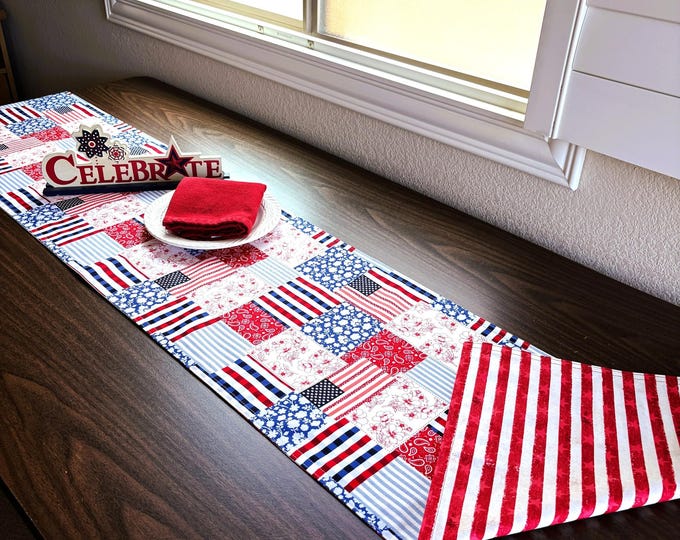 Patriotic Table Runner American Flag Stars Stripes Floral Paisley ...