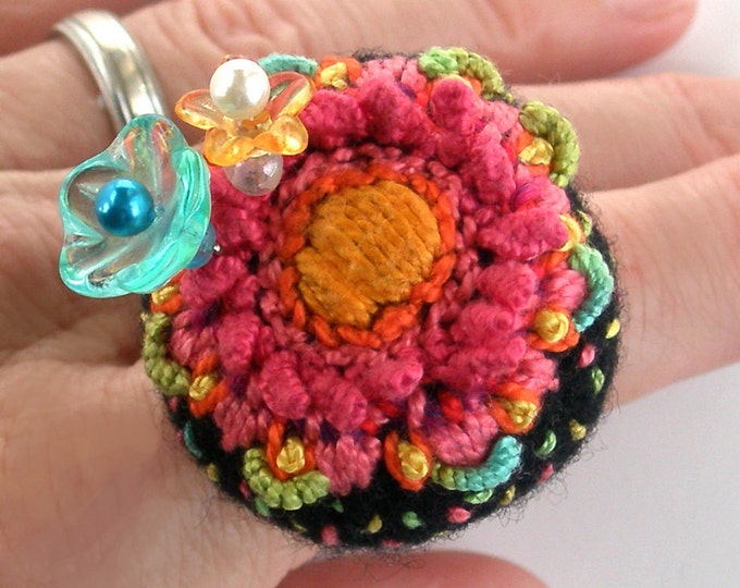 Wool Pincushion Ring, Dizzle Dazzle Hand Embroidered Wool - Etsy