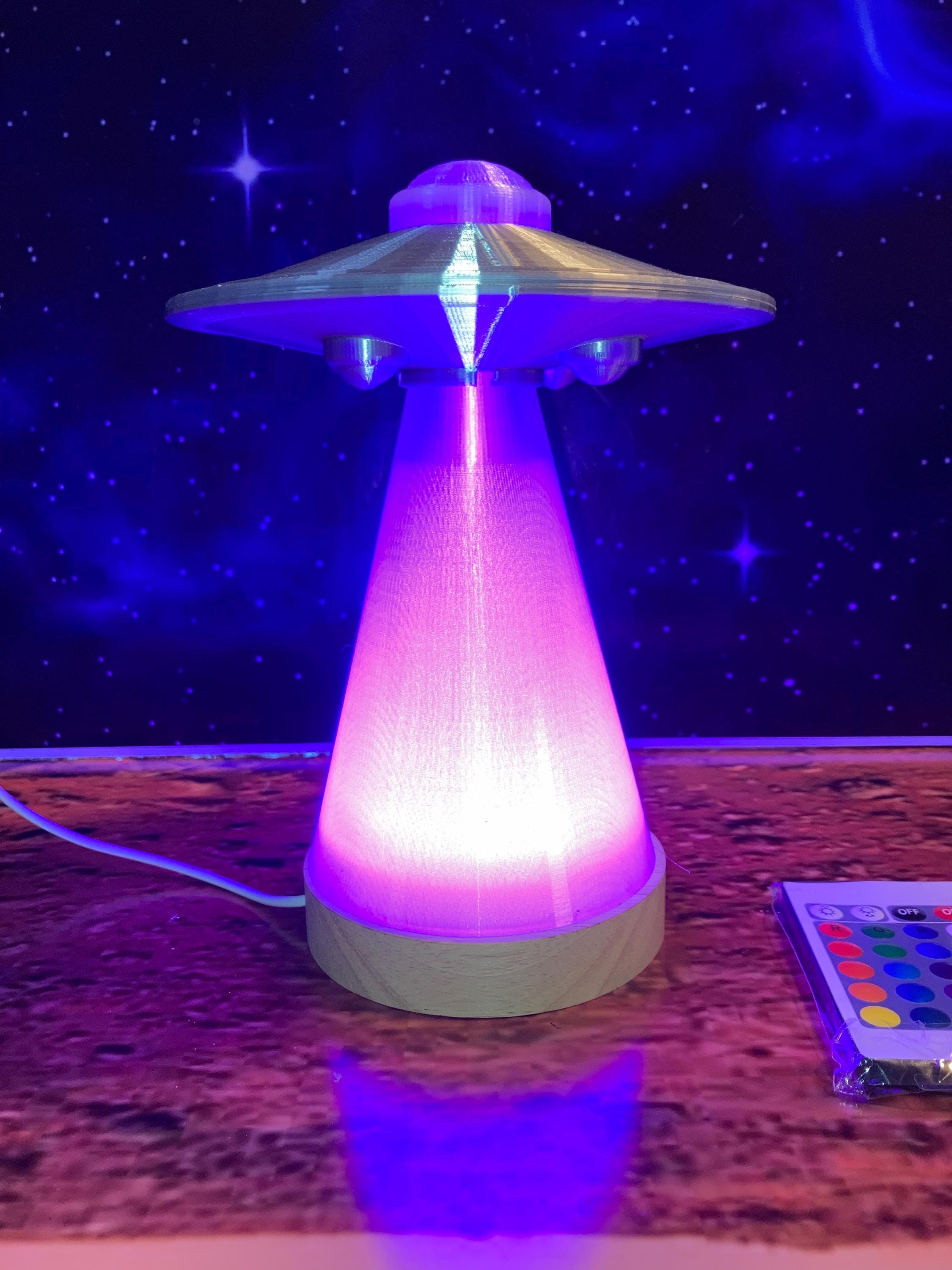 UFO Desk Lamp, Alien Desk Lamp - Etsy
