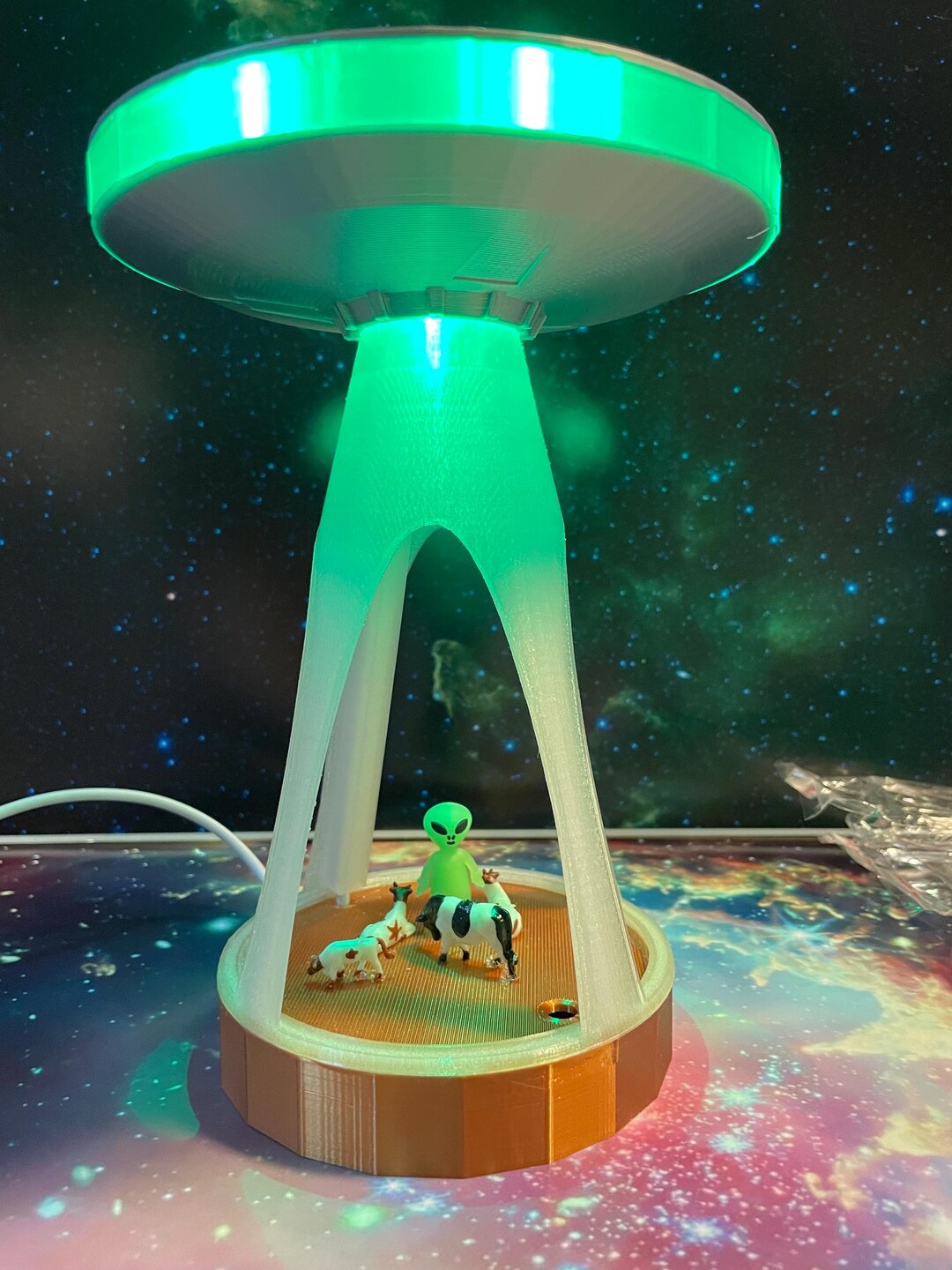 UFO Desk Lamp, Alien Desk Lamp - Etsy