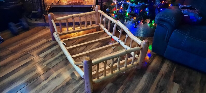 Large Hancrafted Log Dog Bed - Etsy