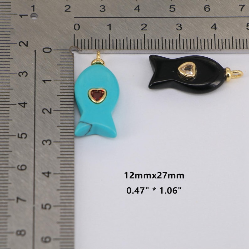 18K Gold Plated Natural Stone Fish Charm Haert Zircon Pave Fish Pendant ...