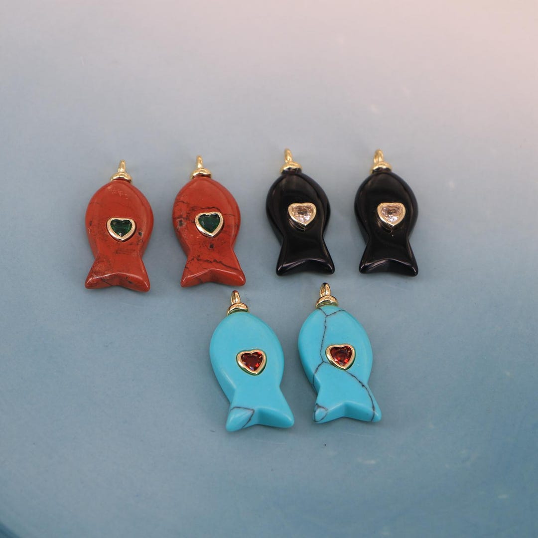 18K Gold Plated Natural Stone Fish Charm Haert Zircon Pave Fish Pendant ...