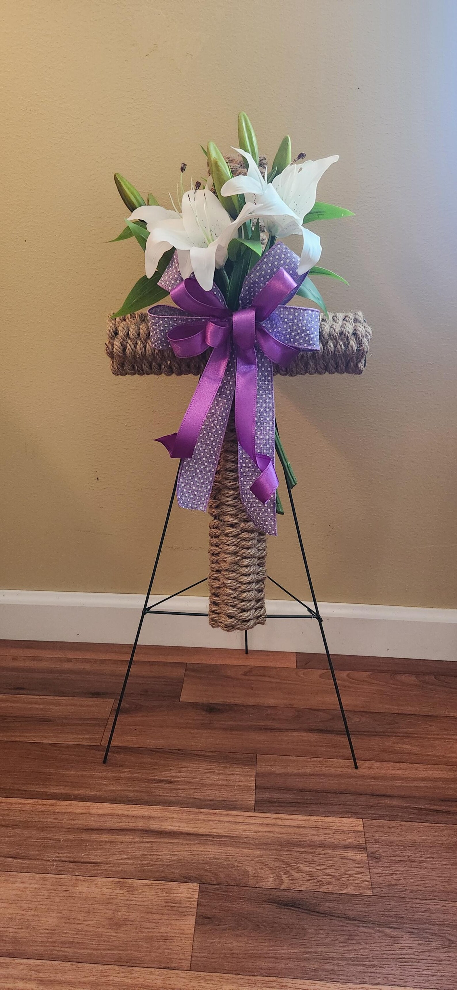 Rope Graveside Cross With Ribbon & Flowers - Memorial Decoration With ...