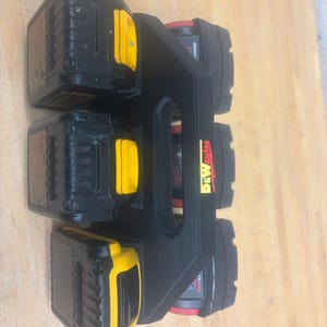Dewaukee (dewalt 20/60V and Milwaukee M18) Battery Caddy Holder ...