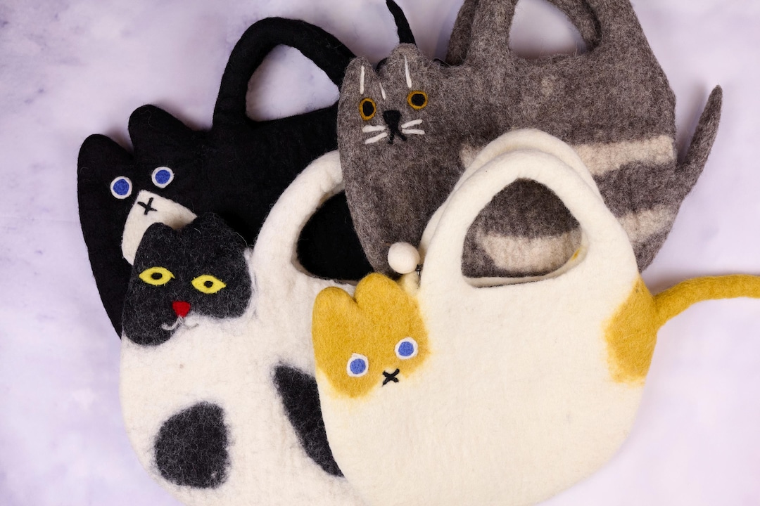 Handmade Wool Felt Cat Purse (11 in X 10 In): Sustainable Top-handle ...