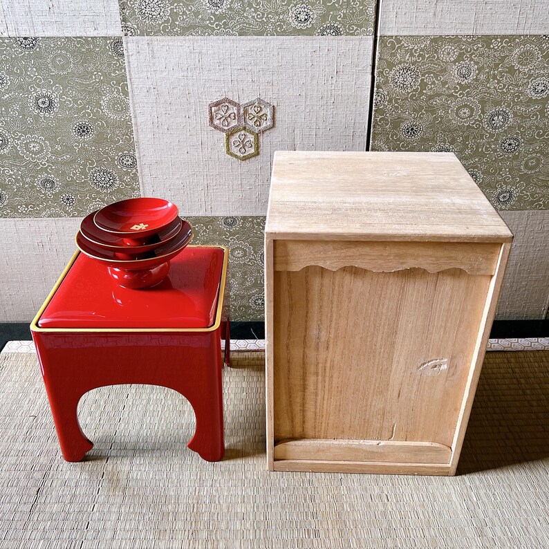 Japanese Lacquered San-san-kudo Wedding Sake Cup Set With Box – Red ...