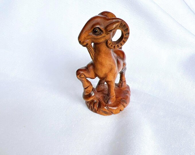 Antique Japanese Netsuke | Goat Motif | Signed “gyokushō” Tamamatsu ...
