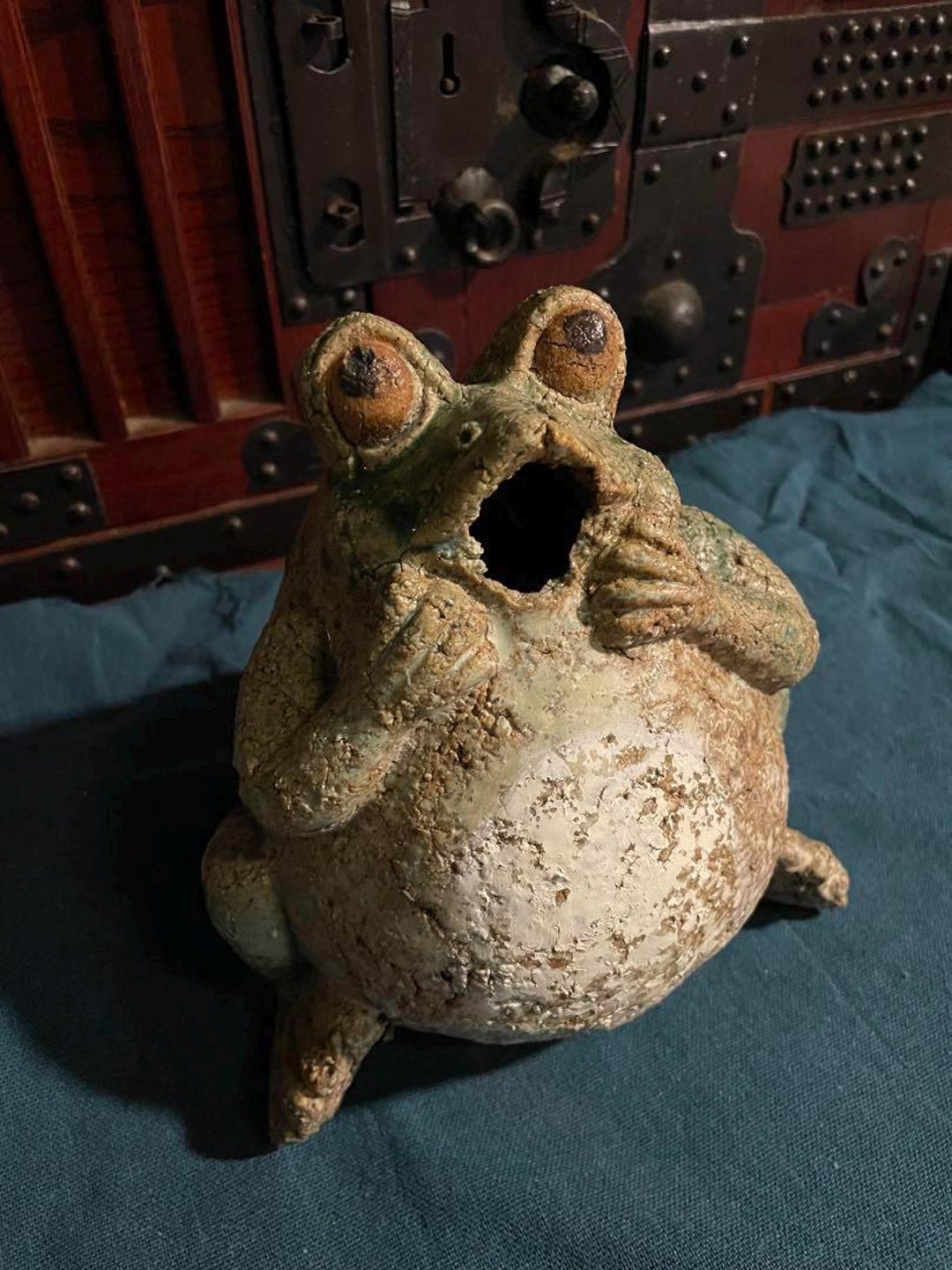 Vintage Shigaraki Ware Frog Figurine - Lucky Bikkuri Demekin Kaeru ...