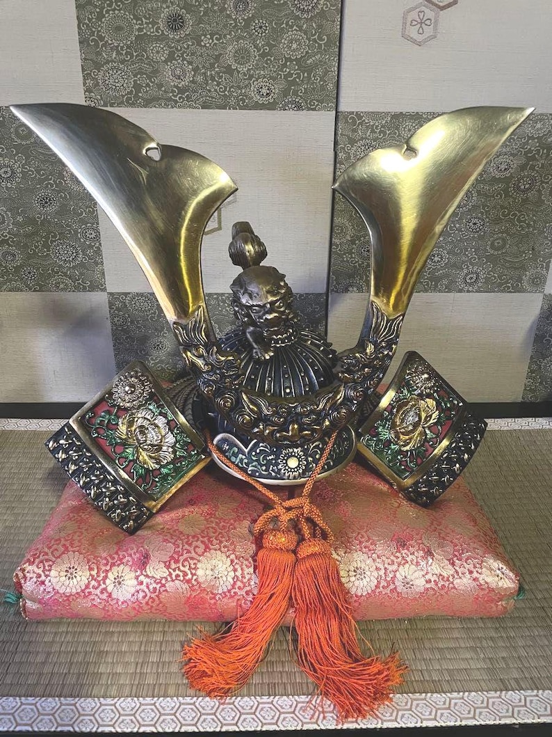 Vintage Japanese Shishi Kabuto Helmet – Cast Metal Boys’ Day Armor ...