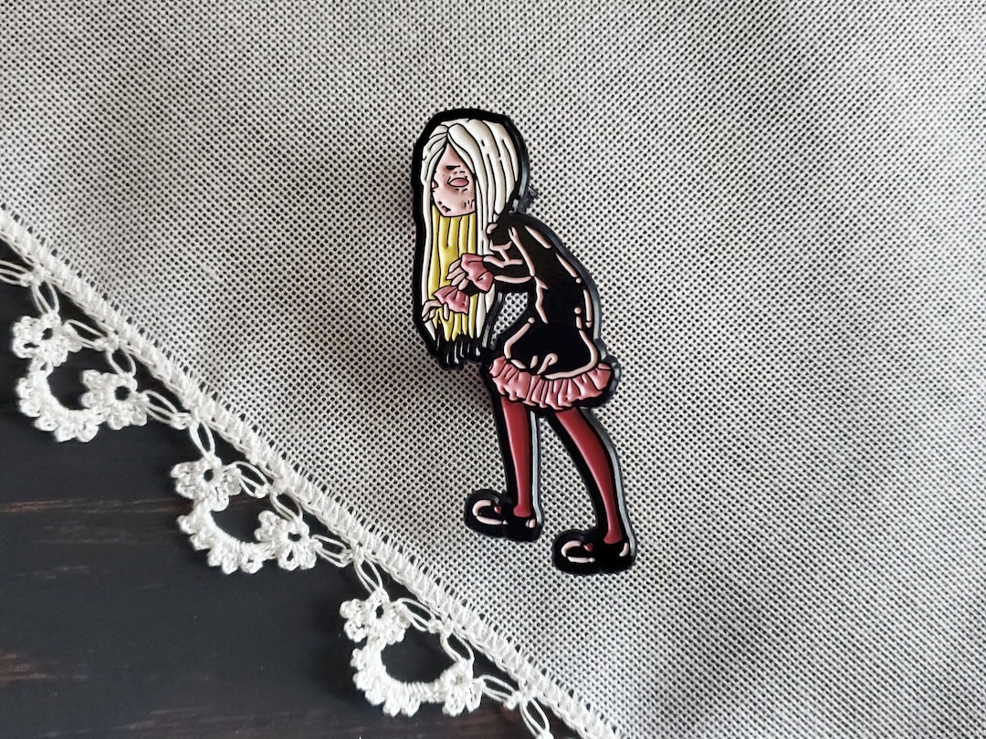 Creeper Vampire Goth Enamel Pin - Etsy