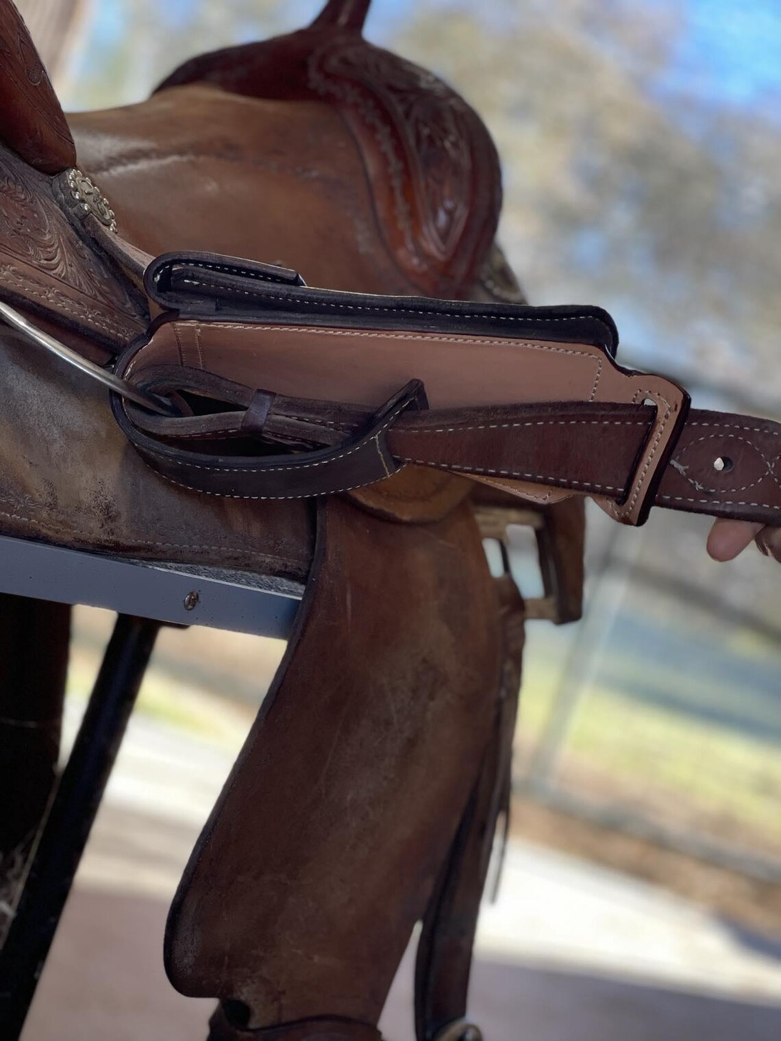 Tooled Leather Back Cinch Phone Case - Etsy