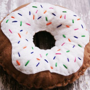 Felt Doughnut Pin Cushion, Donut Pin Cushion, Plush Donut, Felt ...