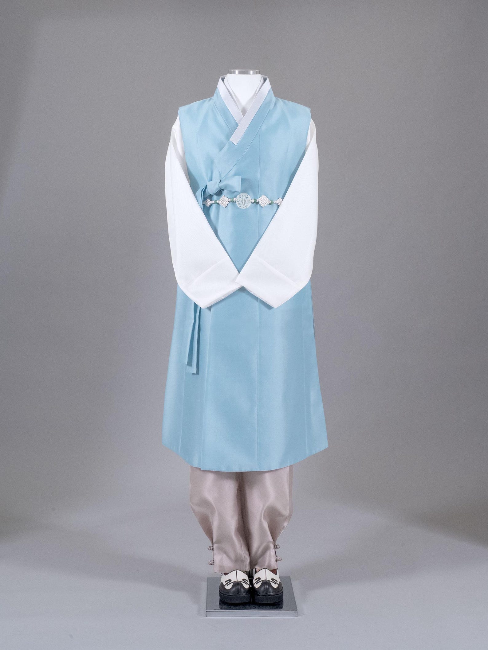 EMH002 L Sagewind Traditional Man Hanbok in Skyblue | Traditional ...