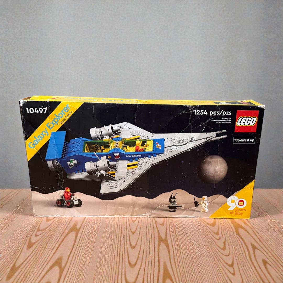 LEGO Marvel 10497 Galaxy Explorer - Classic Space 90th Anniversary ...
