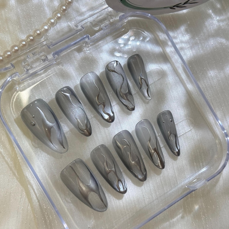 Silver Fake Nails Aesthetic - Etsy