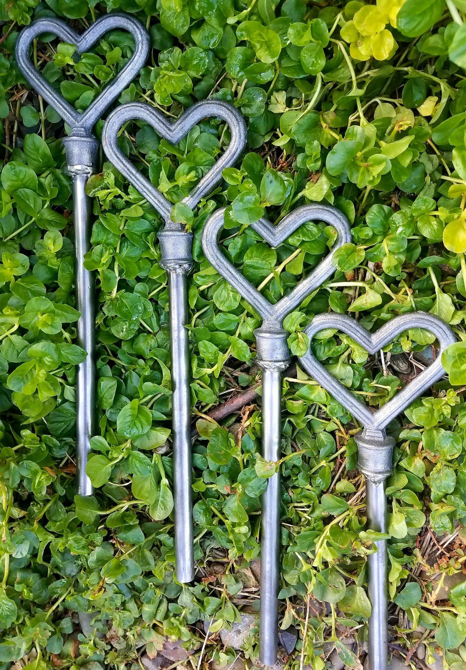 NEW...HEART Hose Guides...set of EIGHT Unique All Metal - Etsy