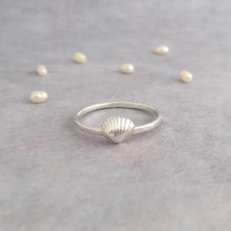 Silver Seashell Ring - Etsy
