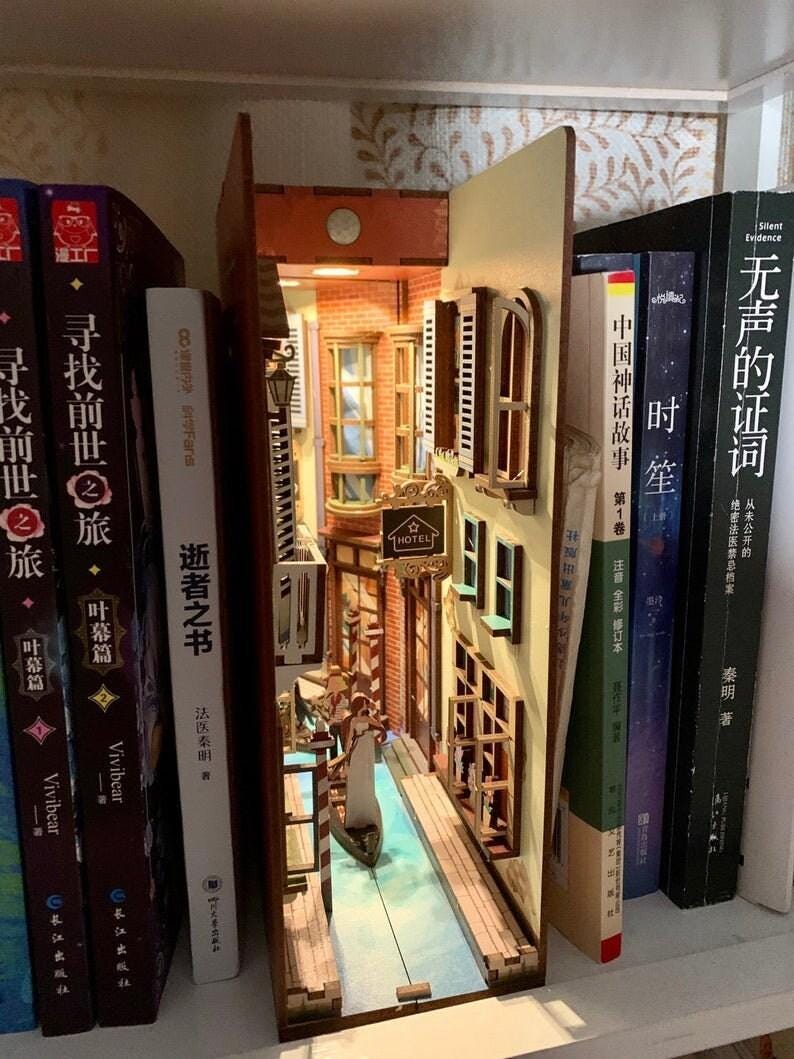 Venice Book Nook DIY Kit – Illuminated Bookshelf Insert, Miniature ...