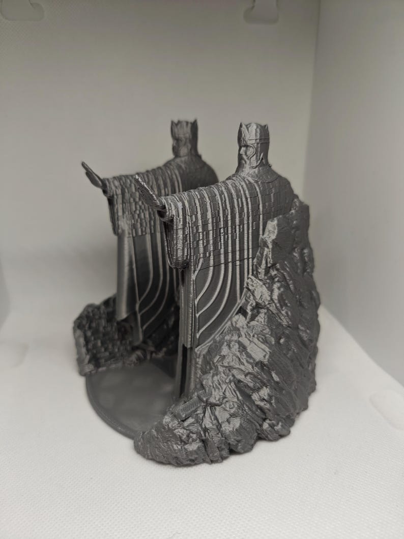 Argonath Statue of the Gods Gondor Gatekeepers From the Lord of the ...