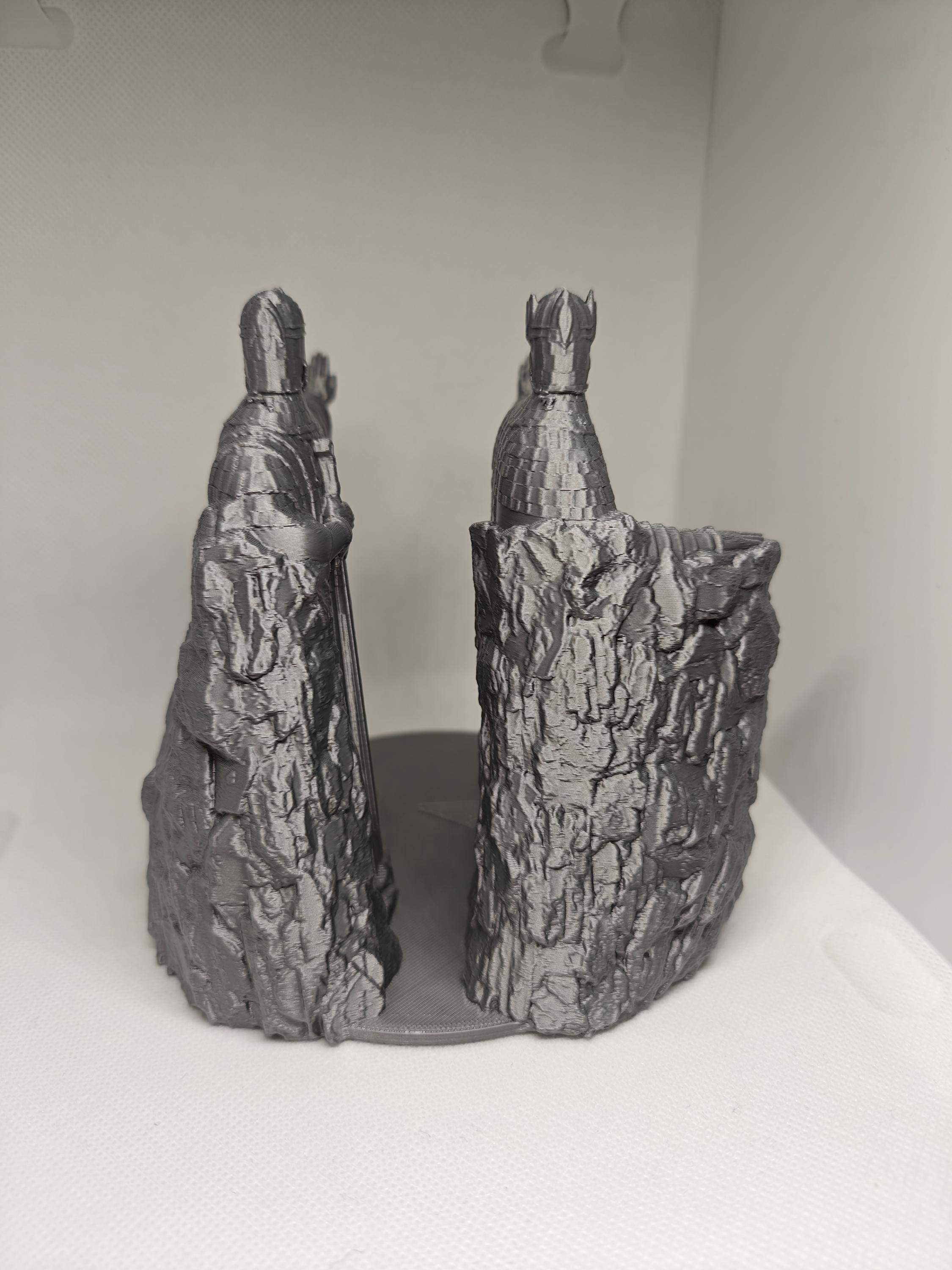 Argonath Statue of the Gods Gondor Gatekeepers From the Lord of the ...