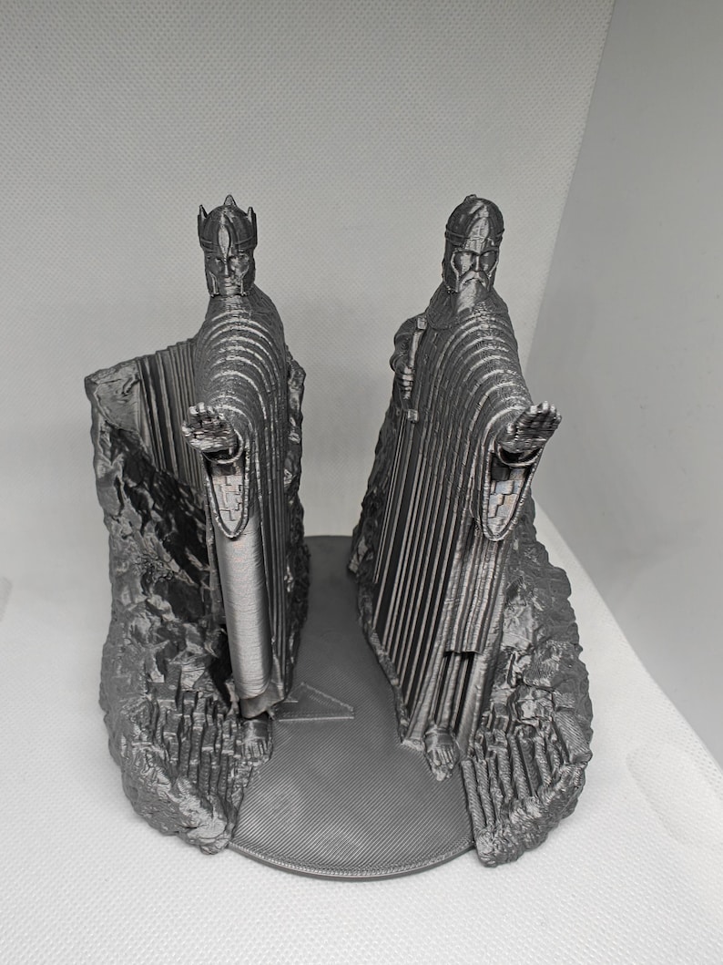 Argonath Statue of the Gods Gondor Gatekeepers From the Lord of the ...