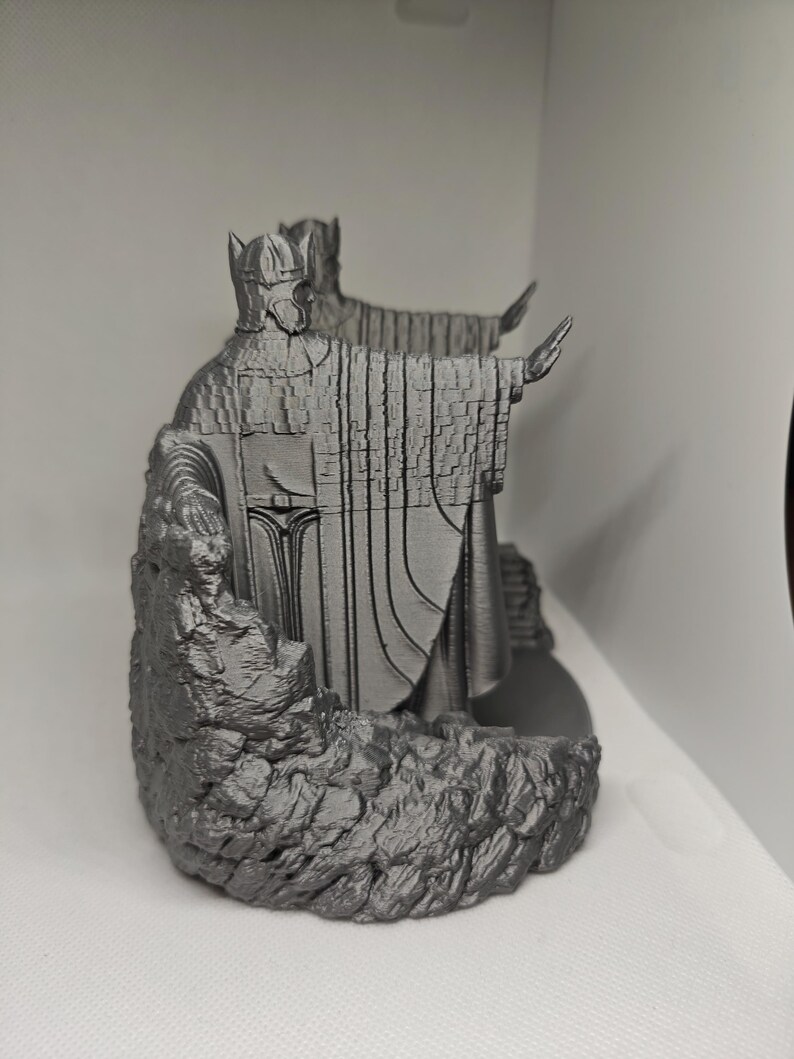 Argonath Statue of the Gods Gondor Gatekeepers From the Lord of the ...