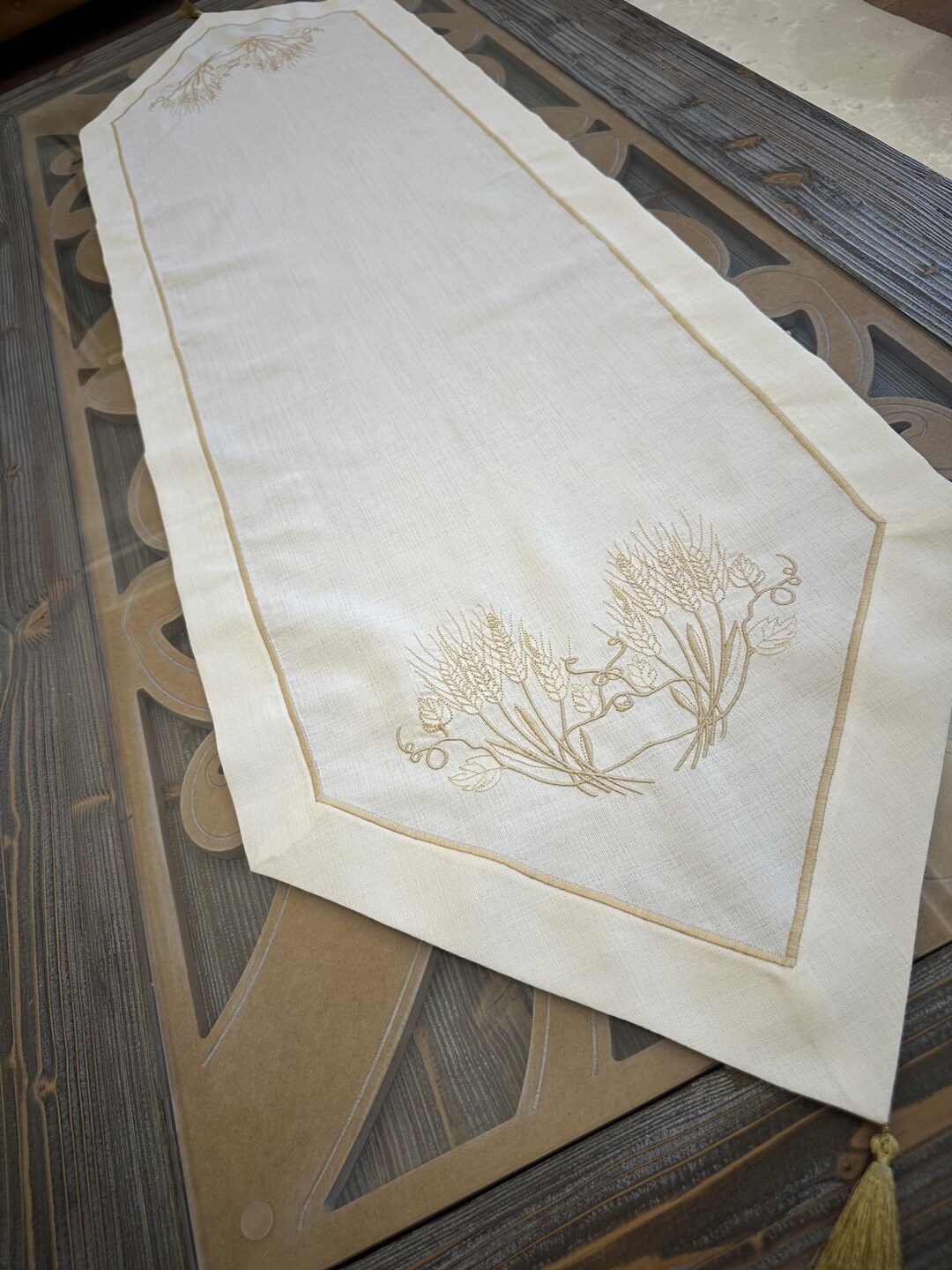 Hand Embroidery Table Runner - Etsy