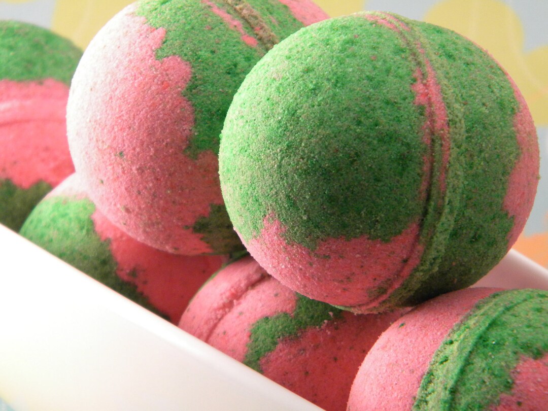 Bliss Passionfruit & Guava Scented Bath Bomb Pack of 5 Bridesmaid Gift ...