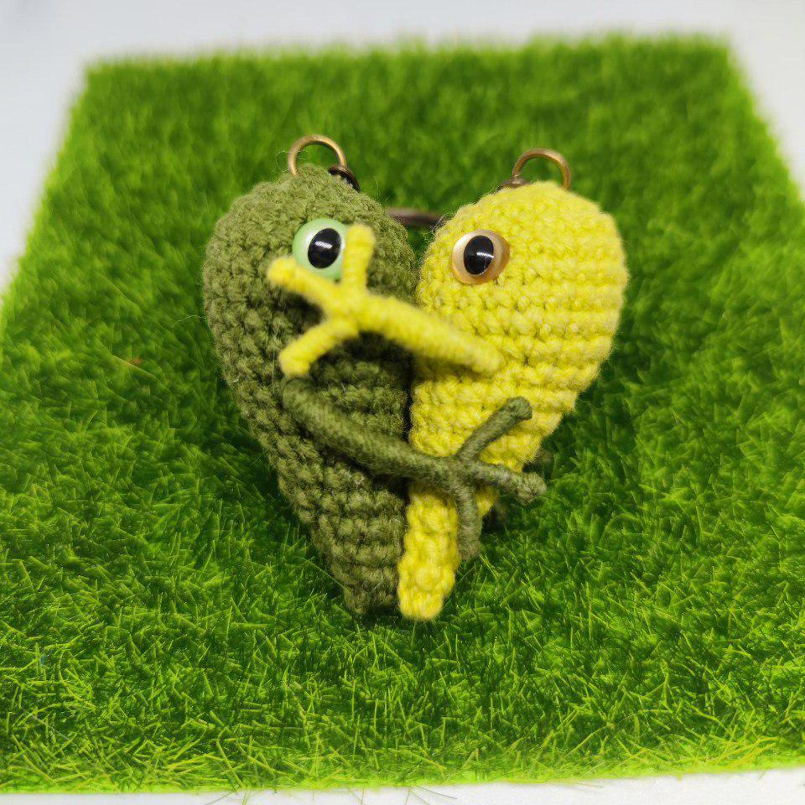 Kiss & Magnet Keychain Duo - Unique Matching Gifts for Couples and ...