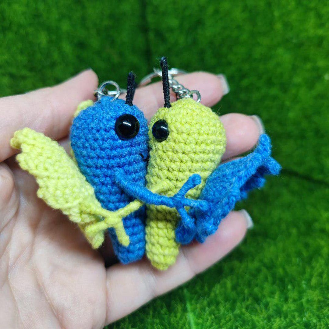 When Two Souls Meet–crochet Butterfly Keychains, Kiss Magnet Keychain ...
