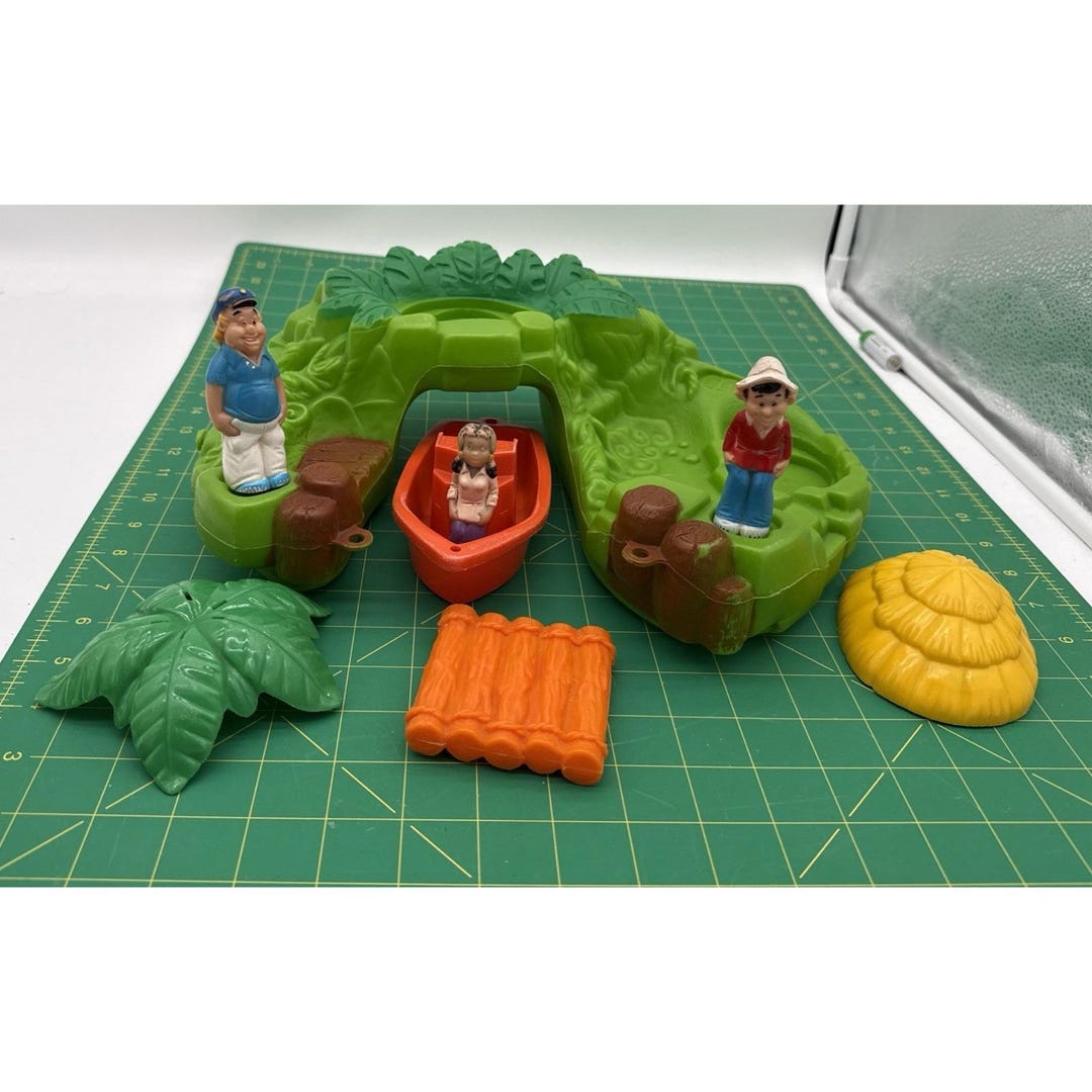 Vintage 1977 Playskool Gilligan's Island Play Set READ - Etsy Canada