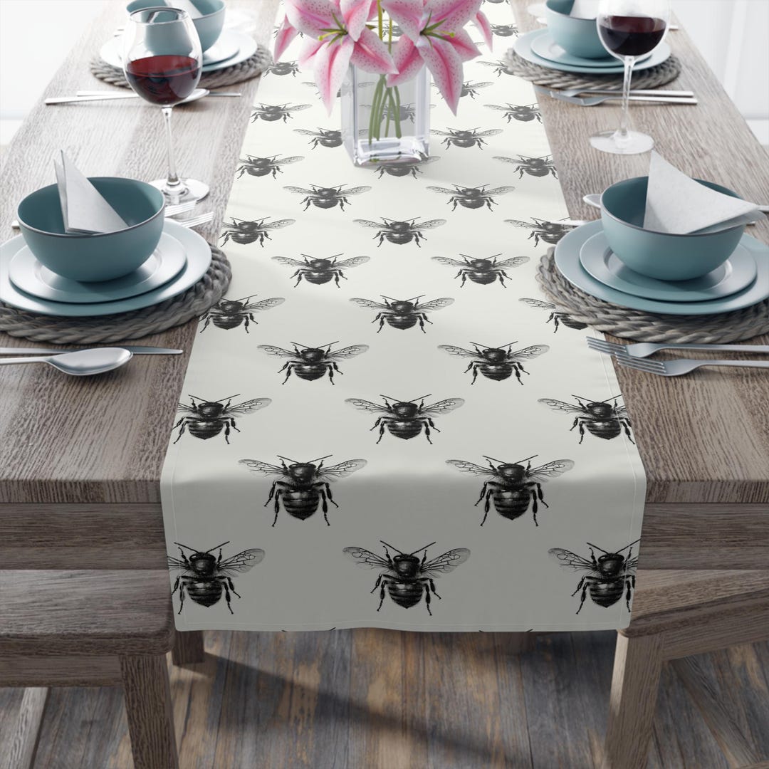Honey Bee Table Runner, Honey Bee Dining Decor, Honey Bee Pattern ...
