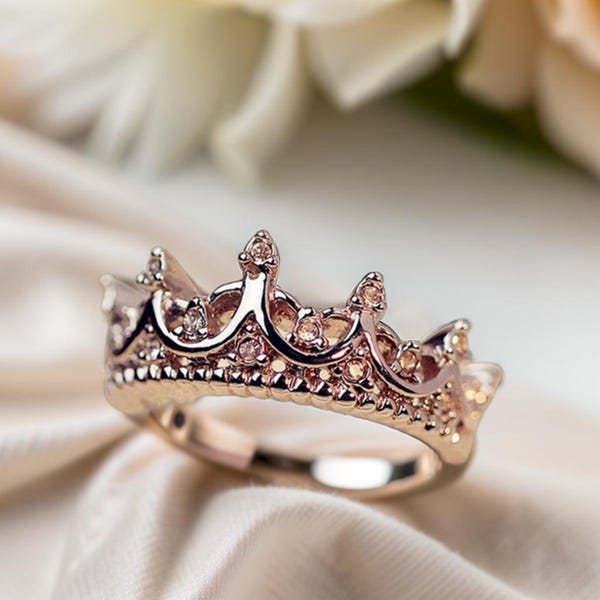 Tiara Ring - Etsy