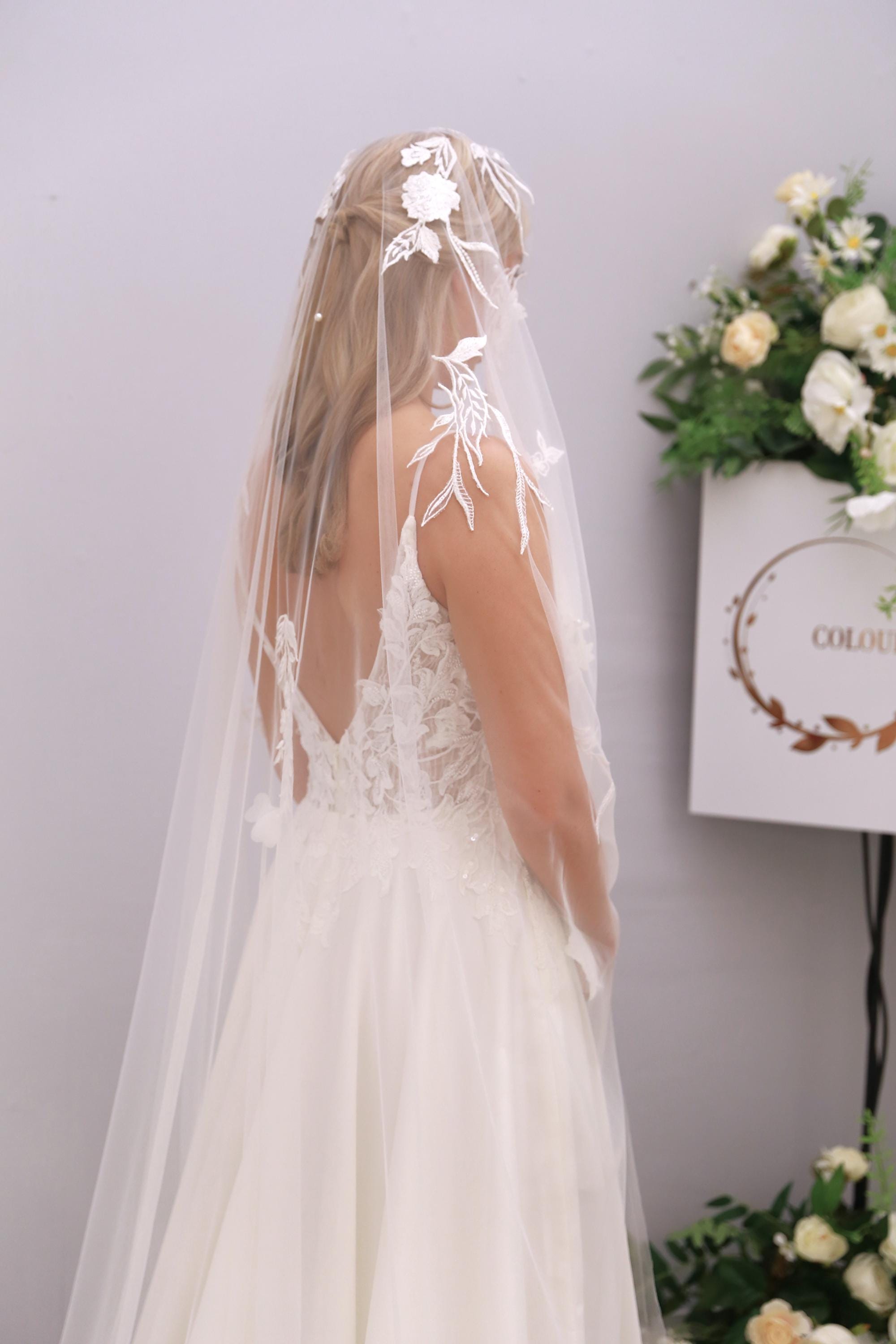 Lydia - Juliet Cap Lace Veil - Etsy