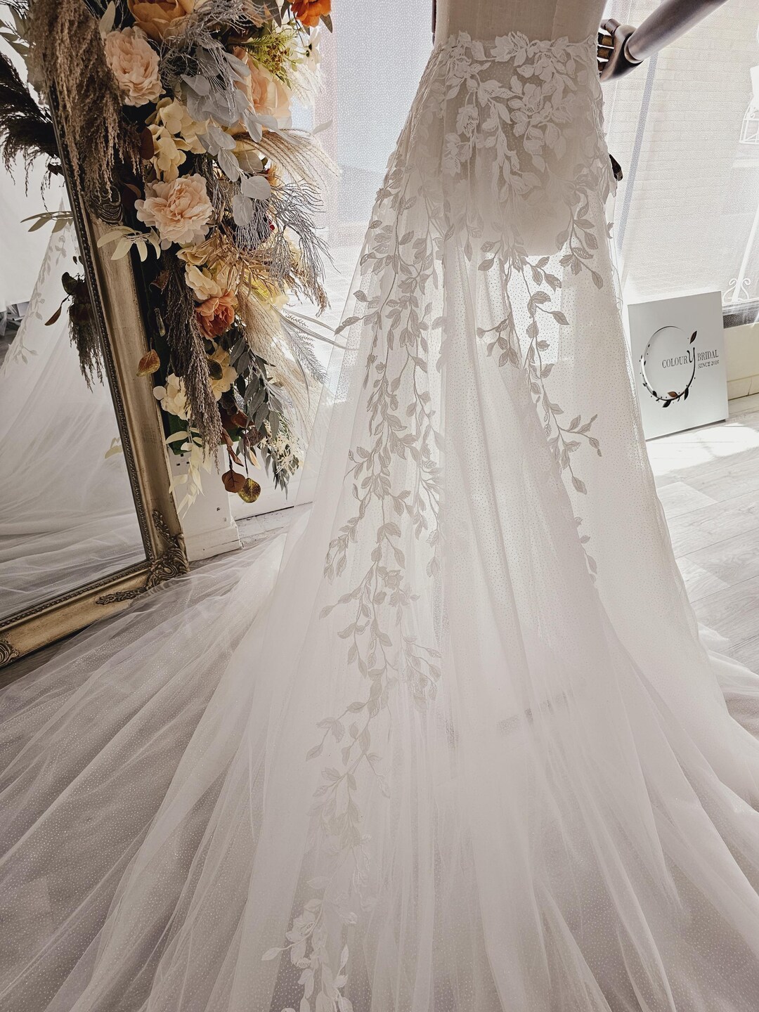 Trailing Leaflike Lace and Glitter Tulle Train - Etsy