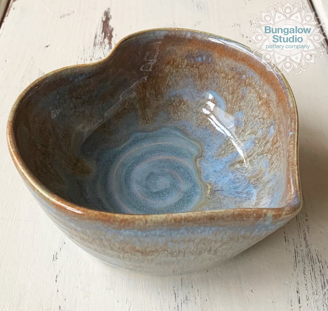 Heartshaped Bowl in Handmade, Valentines Gift, Ceramic Heart Shaped ...