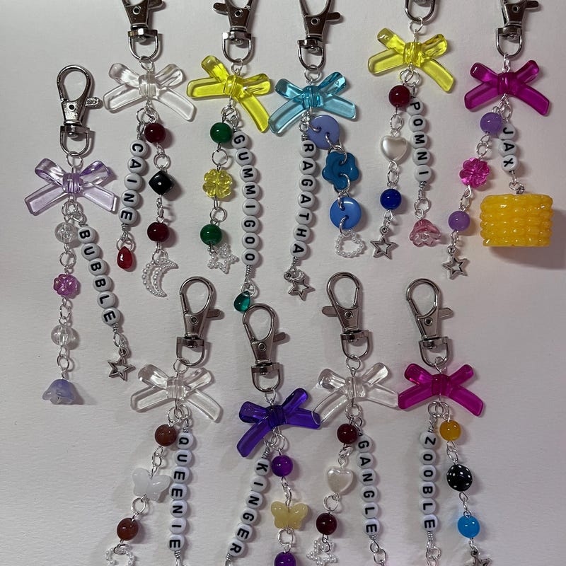 Pomni Keychain - Etsy