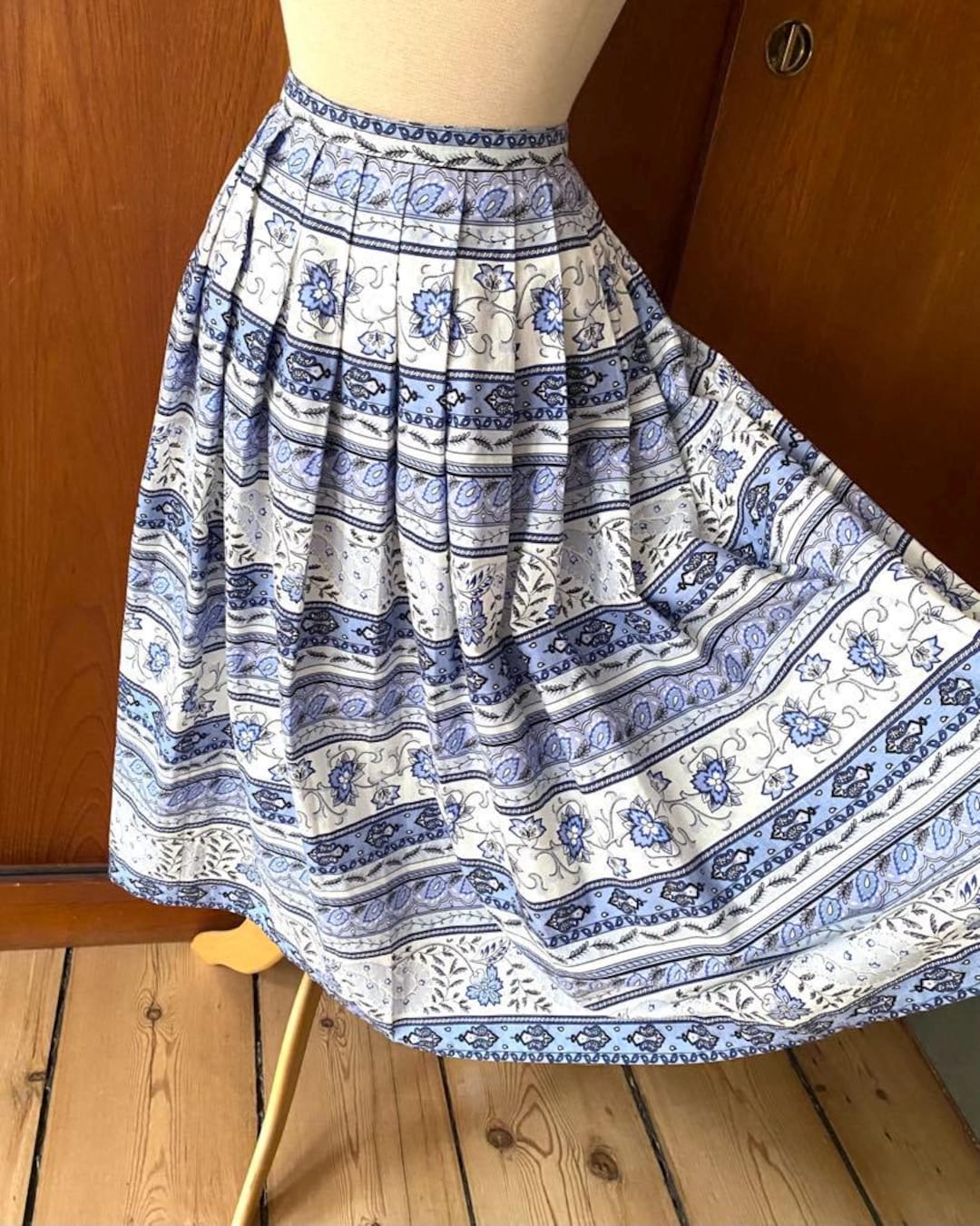 W26.3" True 1950s French Cotton Skirt in Provence Print! - Etsy