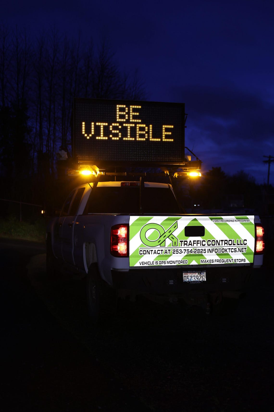 Custom Reflective Tailgate Graphics | Custom Truck Tailgate Decal ...