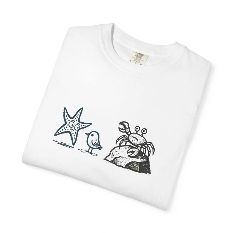 Ocean Sea Creature Trio T-shirt | Starfish, Seagull, Crab Graphic ...