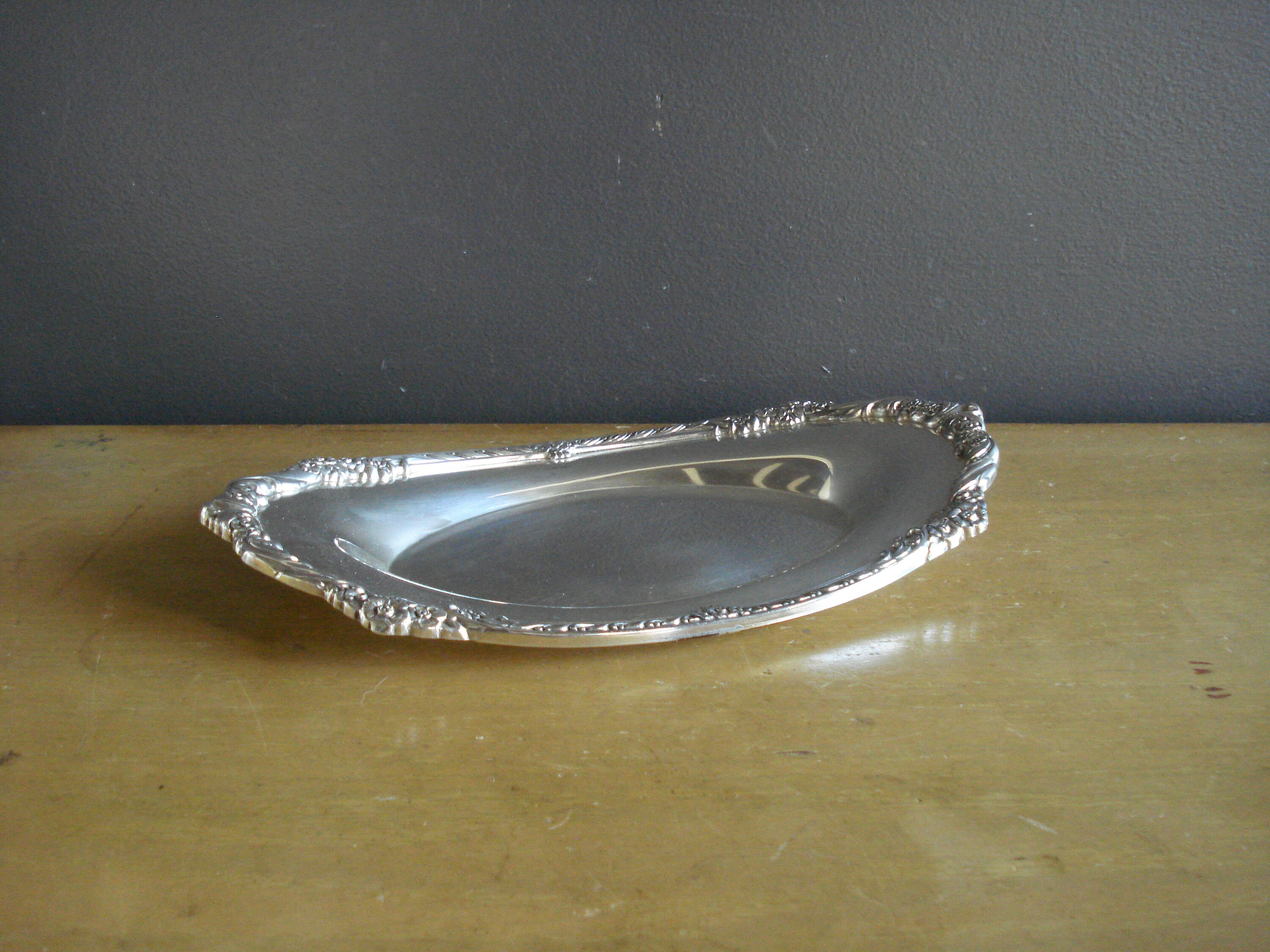 Trays & Platters Trays 9413 Heritage 1847 Rogers Bros Small Oval ...