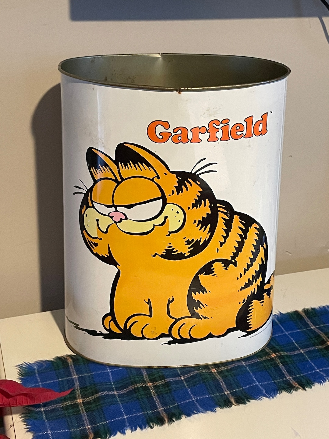 Vintage Garfield the Cat Garbage Can Metal Trash Can Jim Davis Dated ...