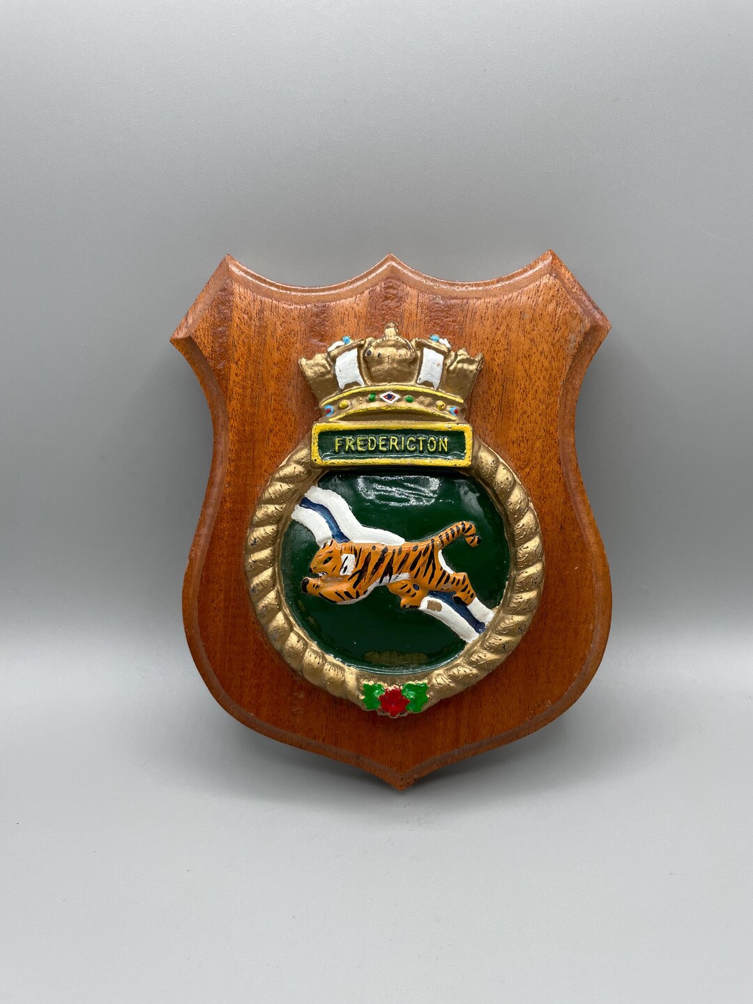 Vintage HMCS Fredericton TAMPION on Plaque Ships Crest Badge Halifax ...