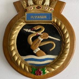 Vintage HMCS Algonquin TAMPION on Plaque Ships Crest Badge Iroquois ...