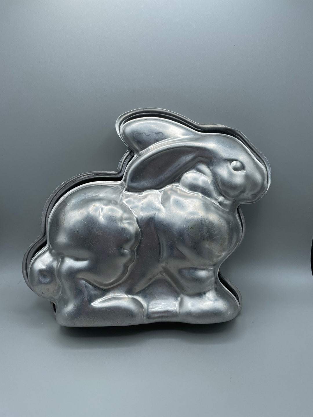 Bunny Rabbit Vintage 3D Gourmet Cake Mold Perfect for Easter and Spring ...